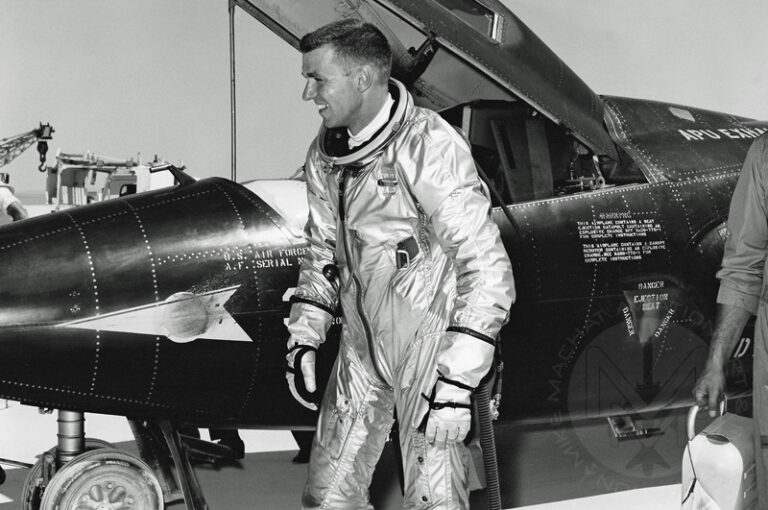 FEATURE: North American X-15 – slickpixels.com